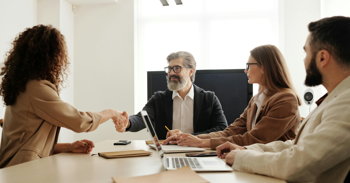 What is Overtime and How Does it Impact Employers? | Unrubble Blog
